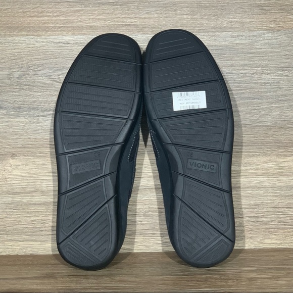 Vionic | Shoes | Vionic Earl Black Leather Boat Shoe Sz 85 | Poshmark